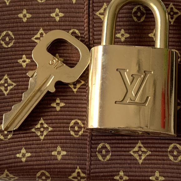 Louis Vuitton | Accessories | Louis Vuitton Lock Key Padlock Authentic ...